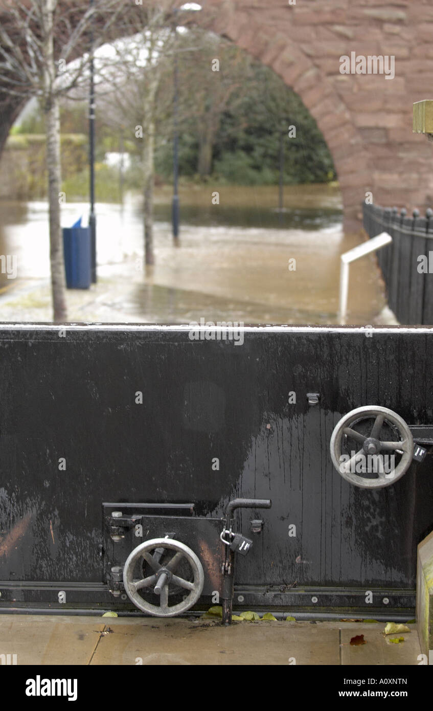 Flood protection barriers hi-res stock photography and images - Alamy