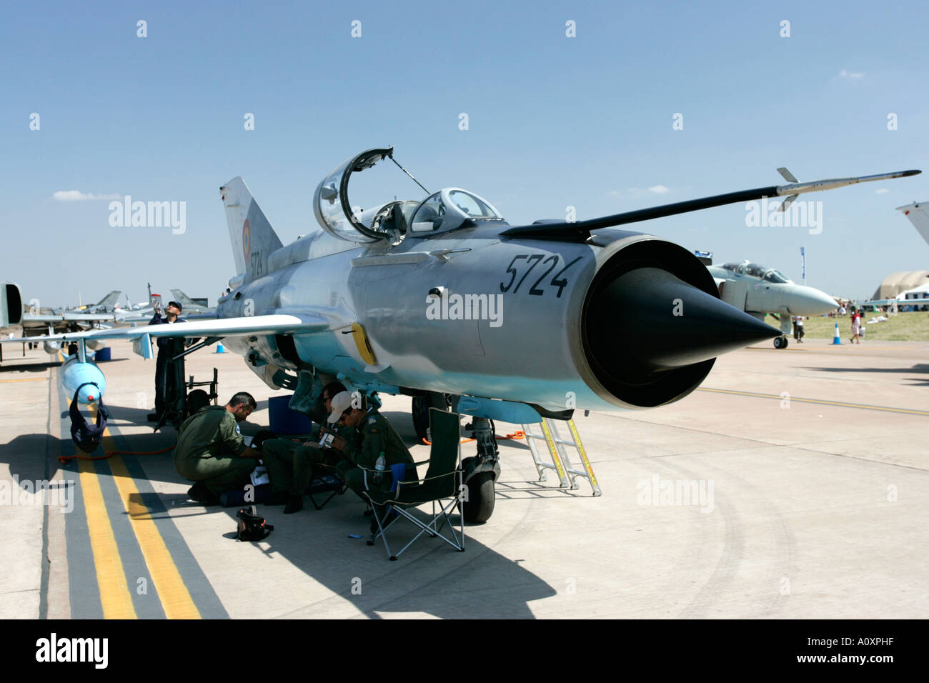 Romanian air force hi-res stock photography and images - Alamy