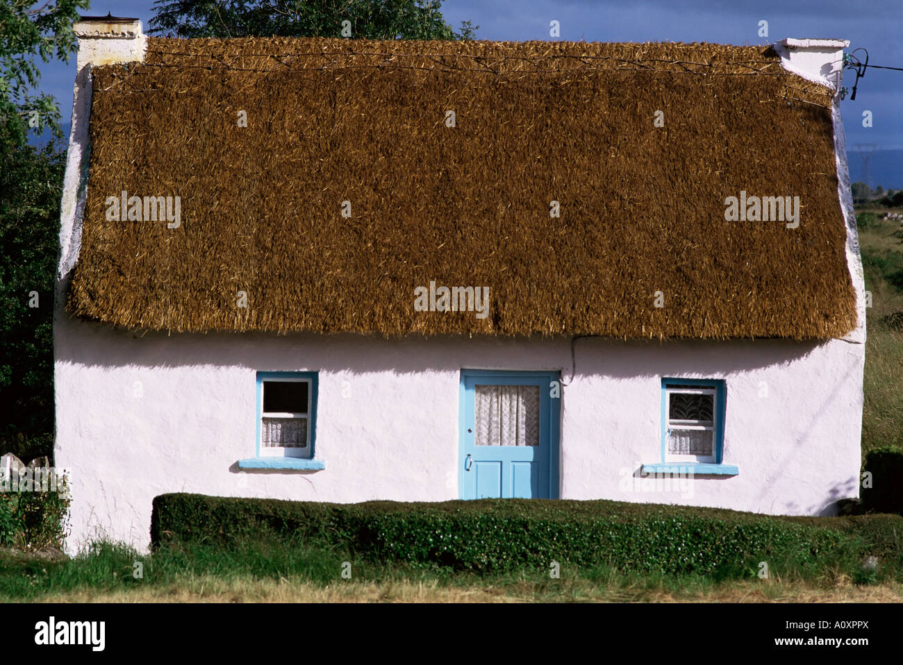Cottage Co Clare, Ireland High Resolution Stock Photography and Images ...