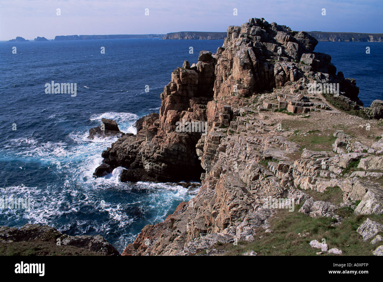 Dinan point crozon peninsula brittany hi-res stock photography and ...