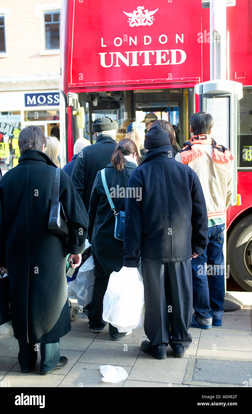 Transport queuing bus stop double decker bus hi-res stock photography ...
