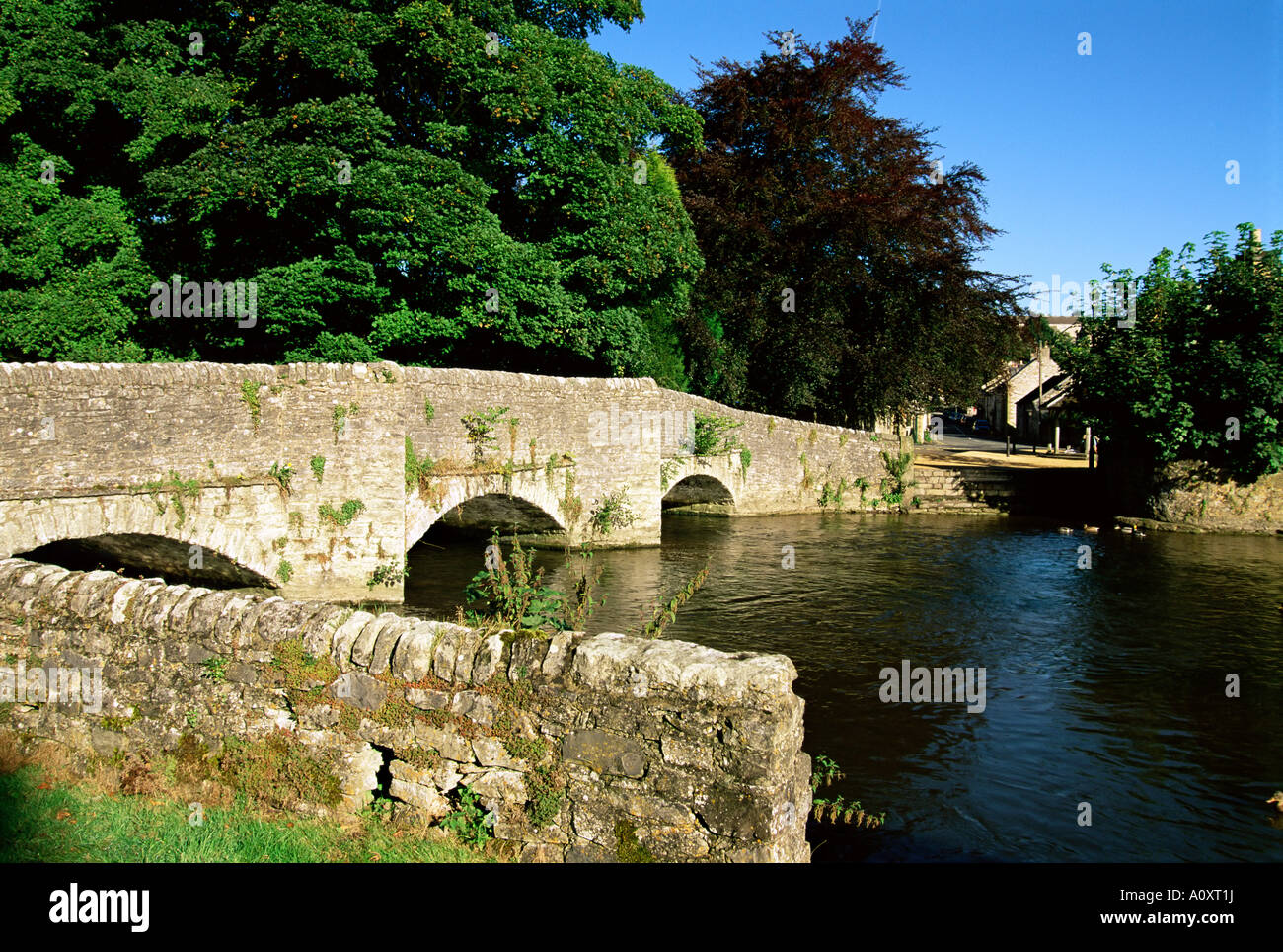 Sheepwash Bridge over the River Wye Ashford in the Water Peak District ...