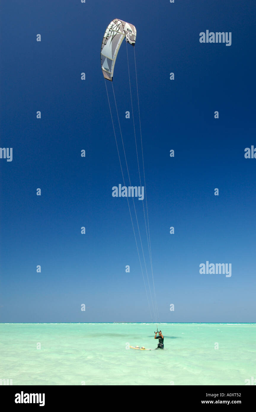 Kite surfing on tropical hi-res stock photography and images - Alamy