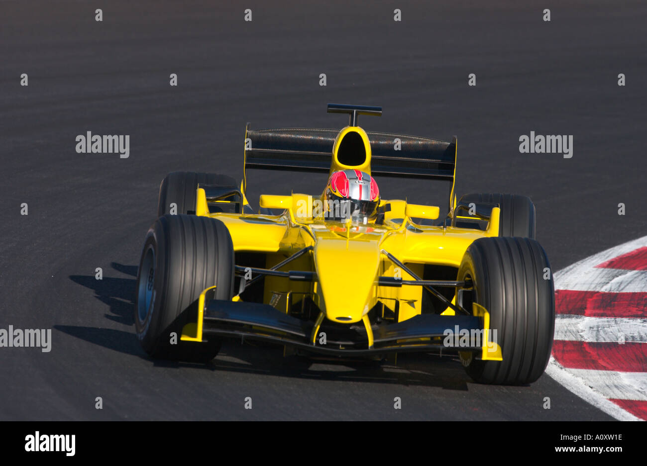 Formula one racing car 2005 hi-res stock photography and images - Alamy