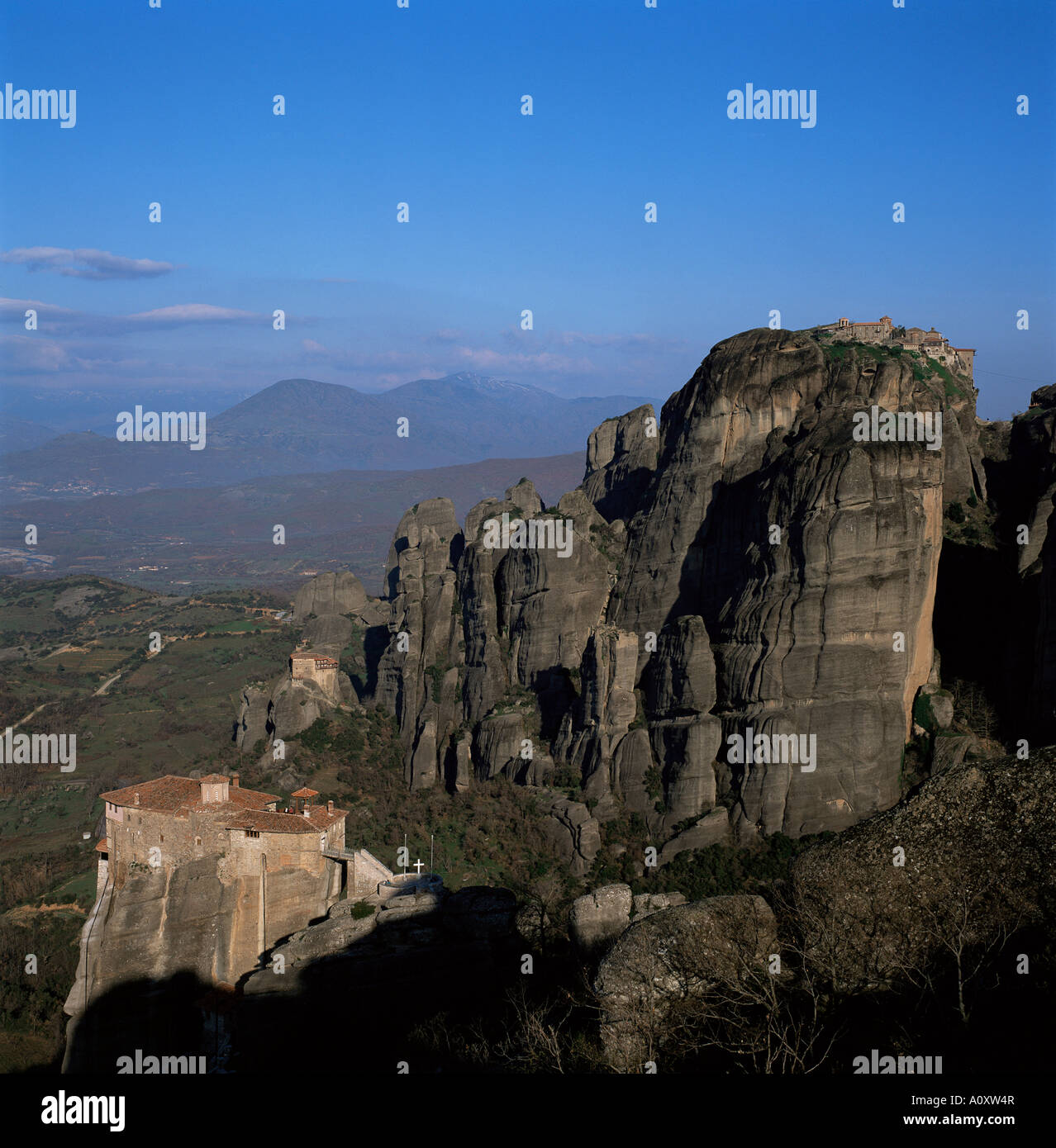 The monasteries of Rousanou St Nicholas and Metamorphosis Meteora ...