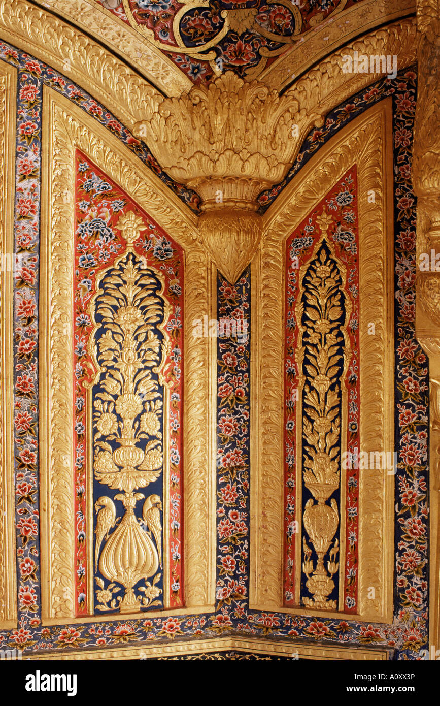 Gilded plaster hi-res stock photography and images - Alamy