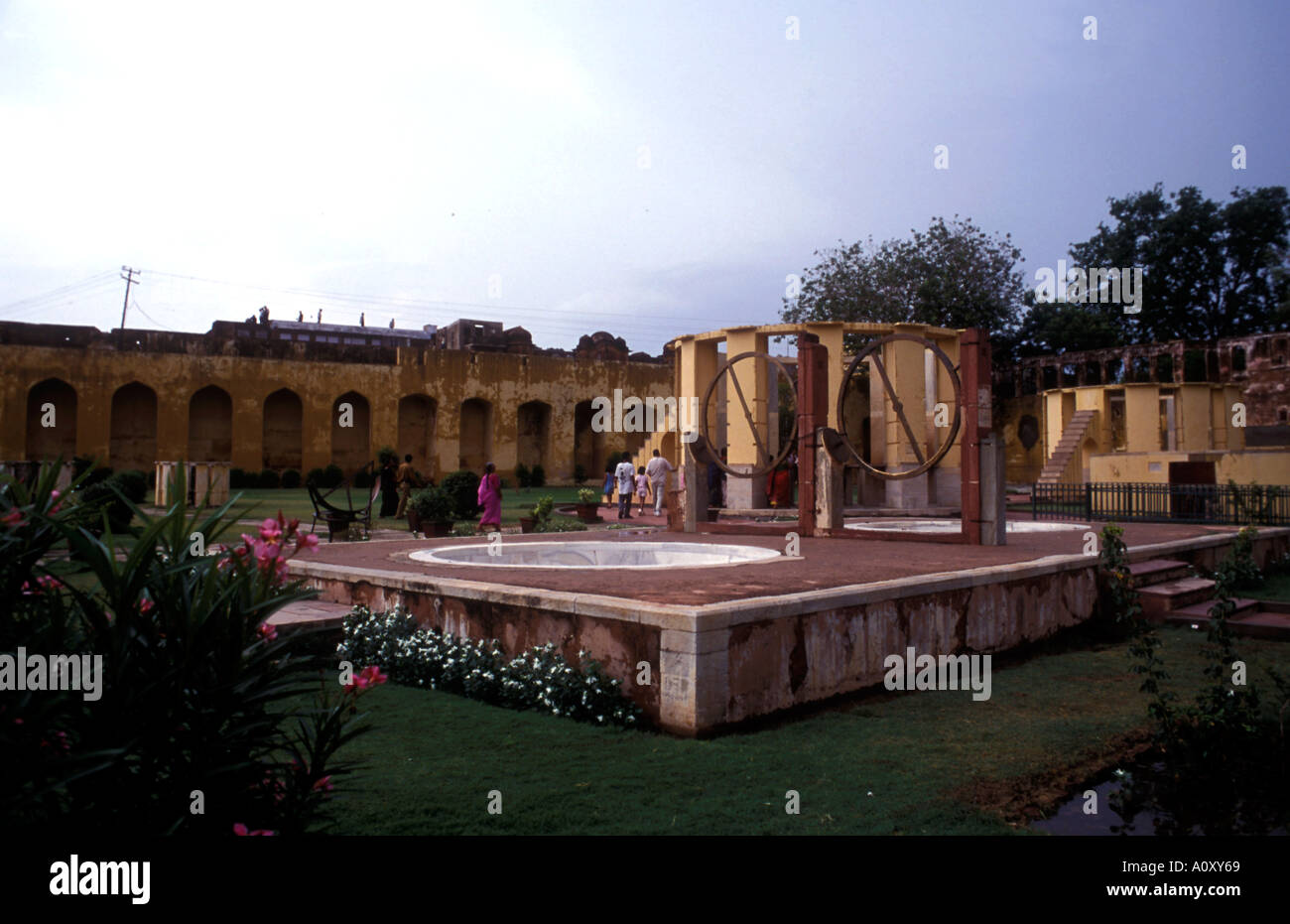 Jantar Mantar Astronomical Observatory of Rajput Prince Jai Singh in ...