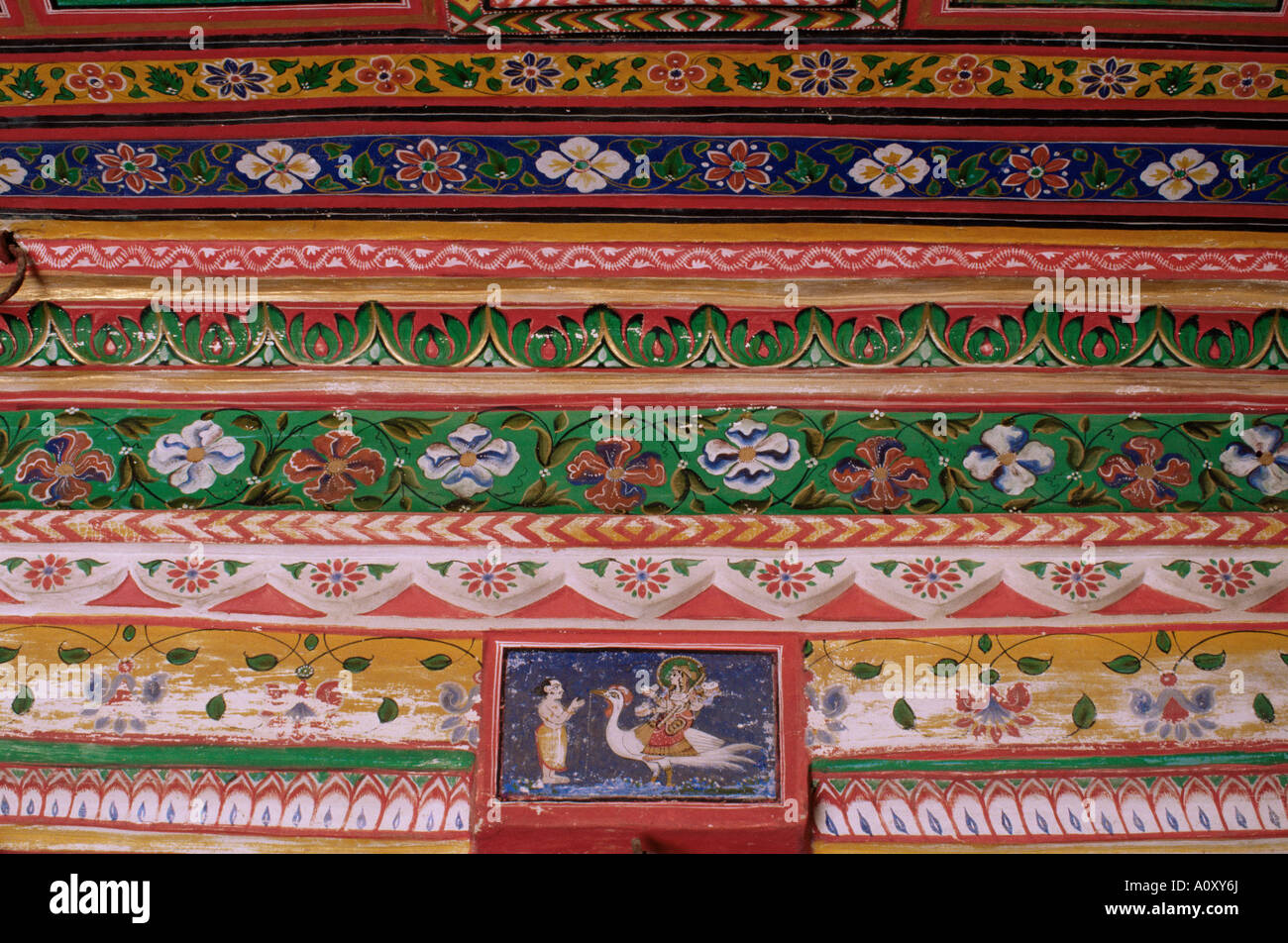 Juna Mahal old palace one of the finest examples of a painted palace ...