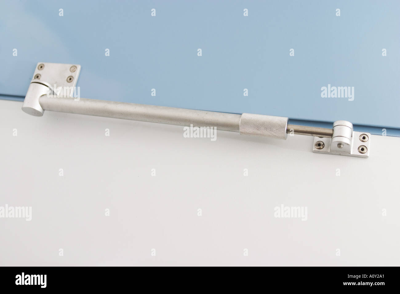 Fixed hinged hi-res stock photography and images - Alamy