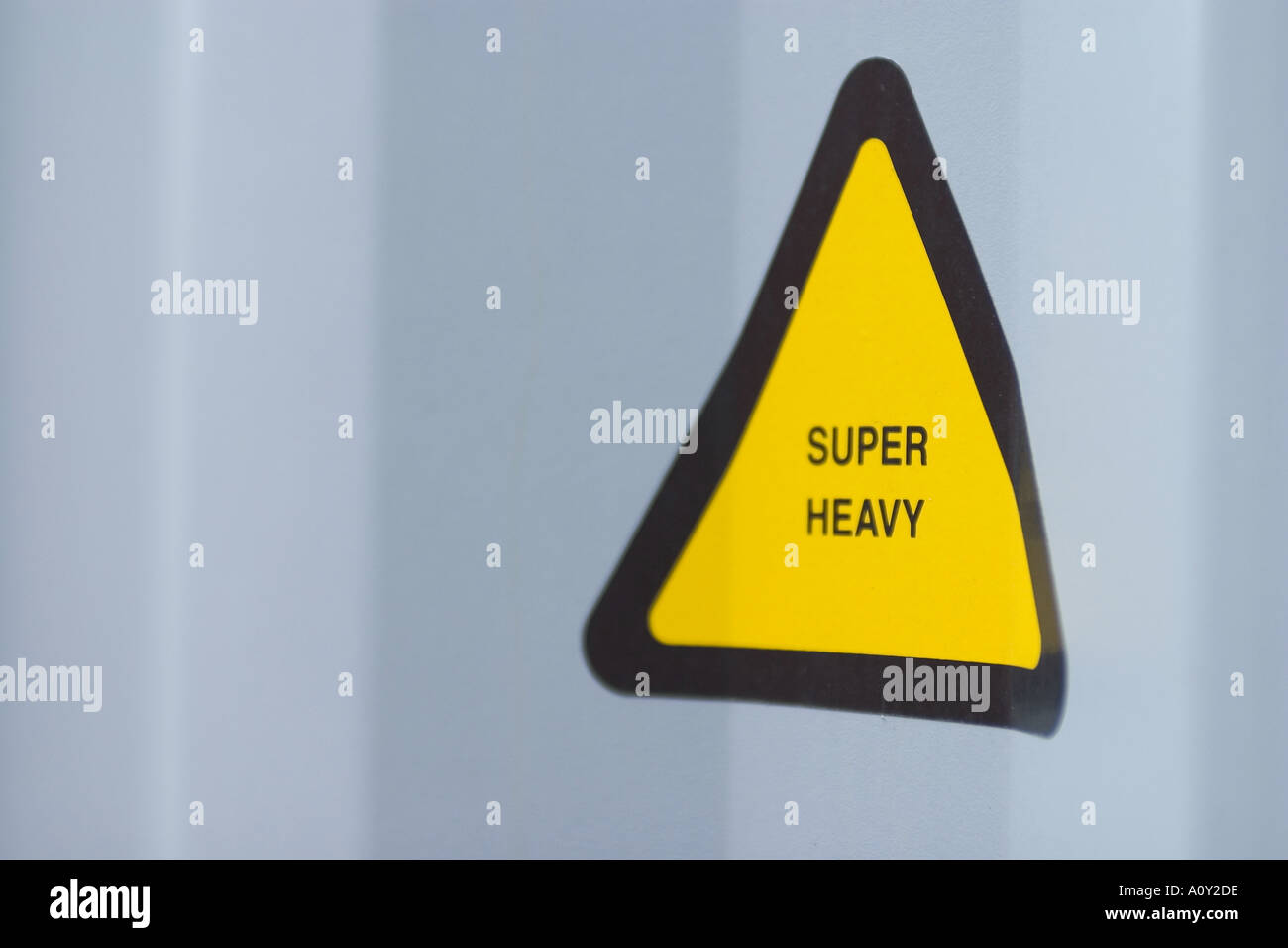Warning sign super heavy hi-res stock photography and images - Alamy