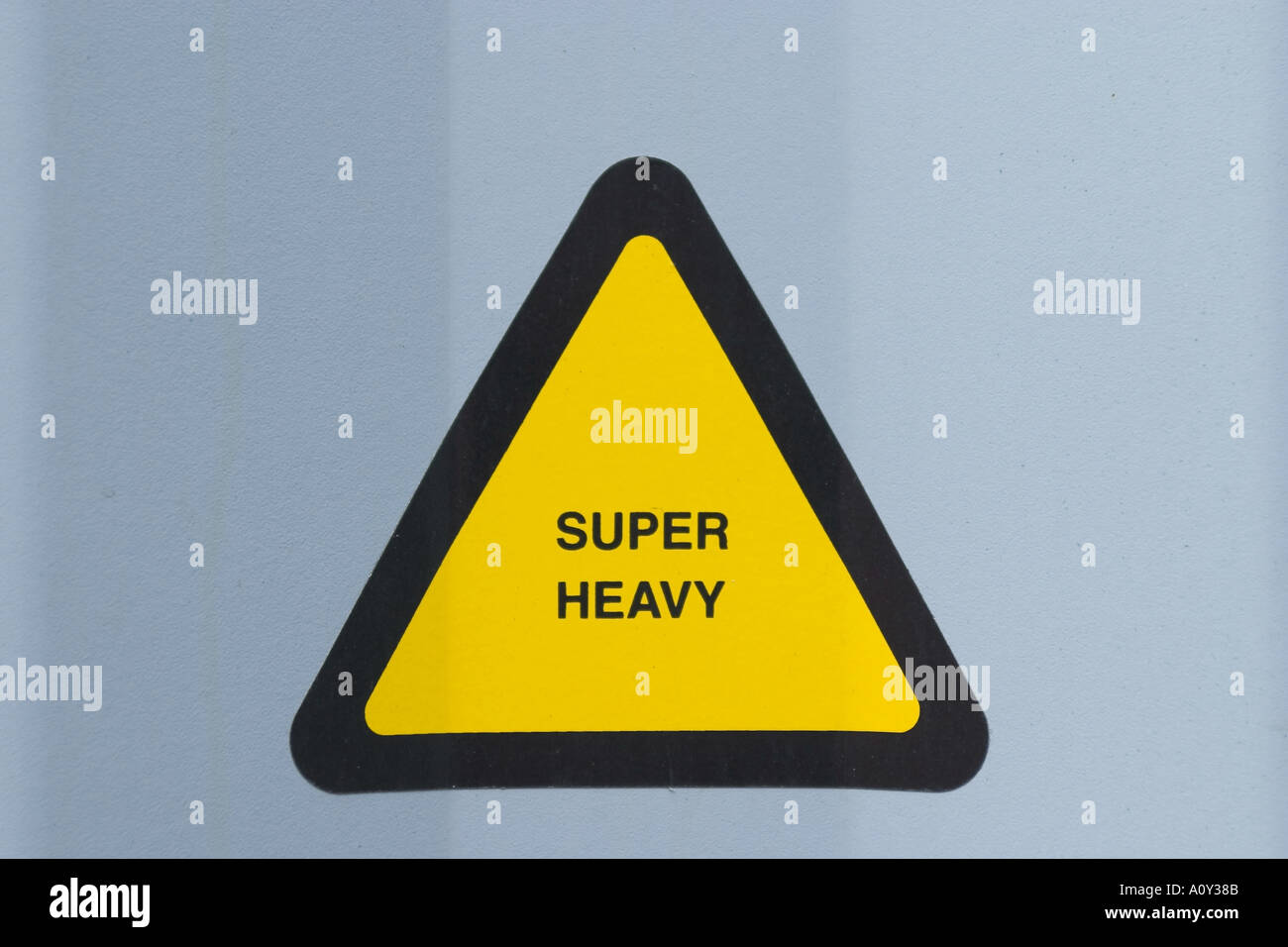 Warning sign super heavy hi-res stock photography and images - Alamy