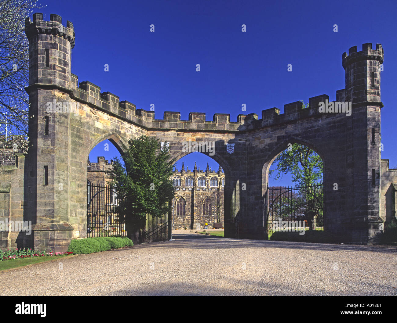 Bishop auckland castle hi-res stock photography and images - Alamy