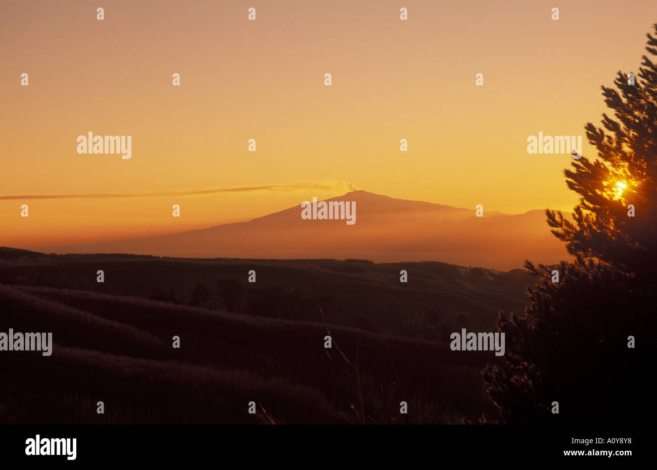 Sunset Etna volcano seen from Gambarie Calabria Italy Stock Photo - Alamy