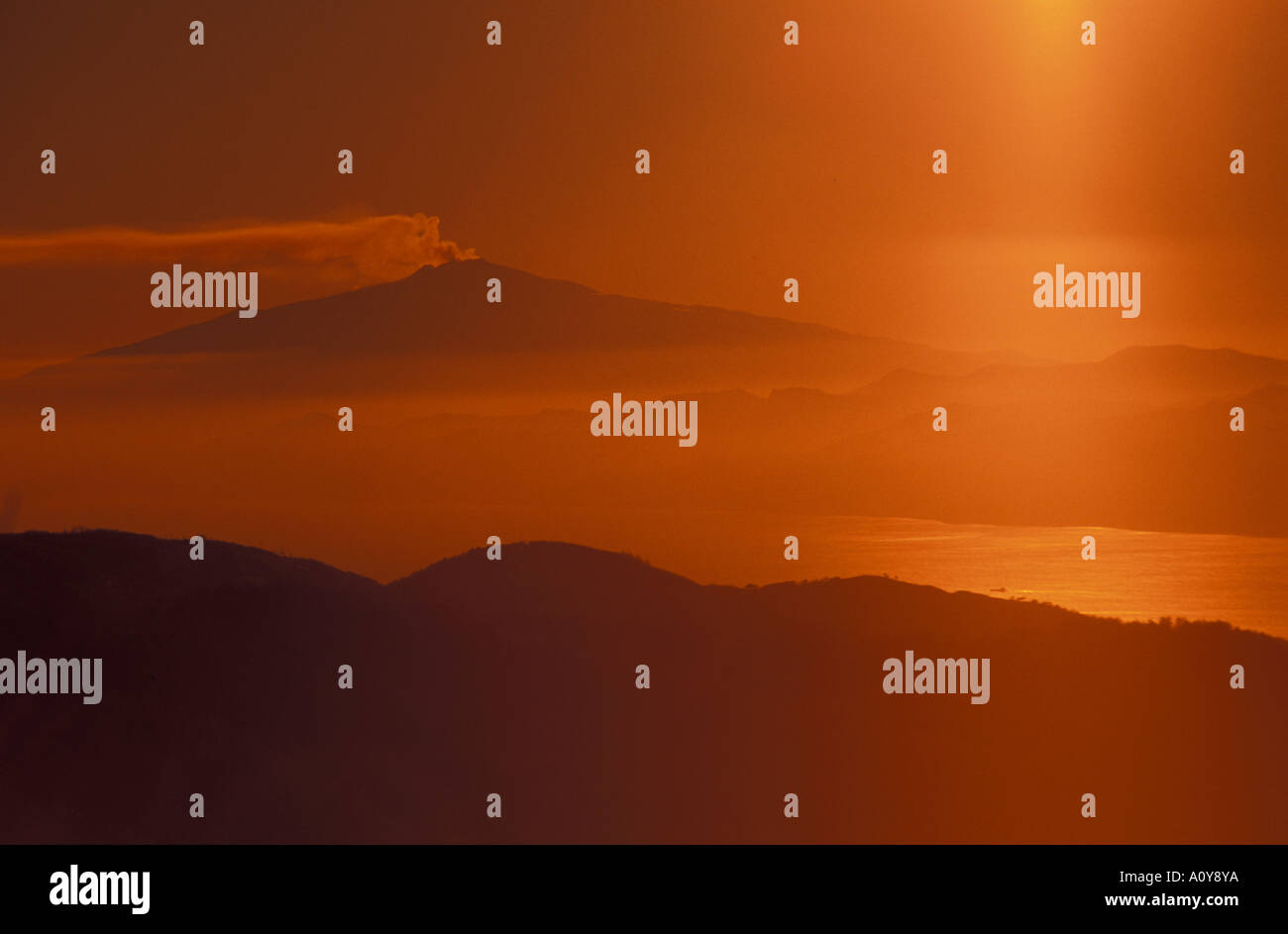 Sunset Etna volcano seen from Gambarie Calabria Italy Stock Photo - Alamy