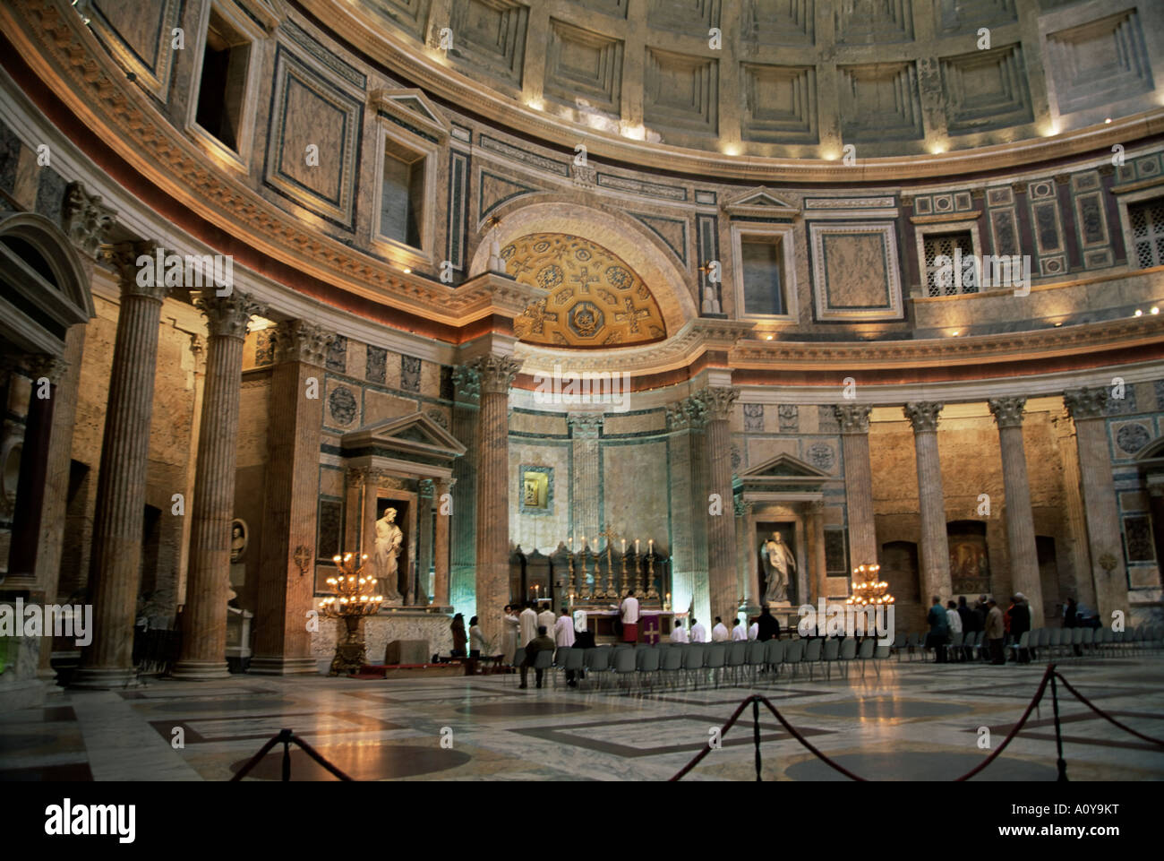 Rome italy pantheon interior hi-res stock photography and images - Alamy