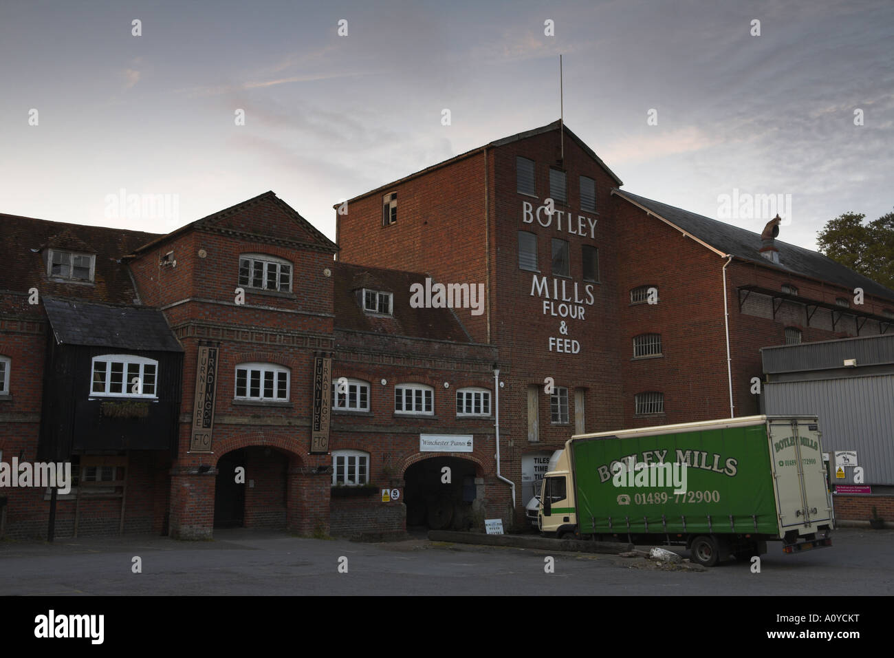 Botley hampshire hi-res stock photography and images - Alamy