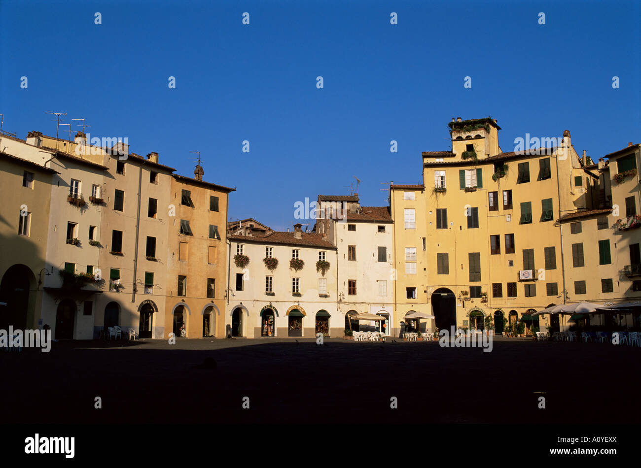 Piazza dell Anfiteatro Lucca Tuscany Italy Europe Stock Photo - Alamy