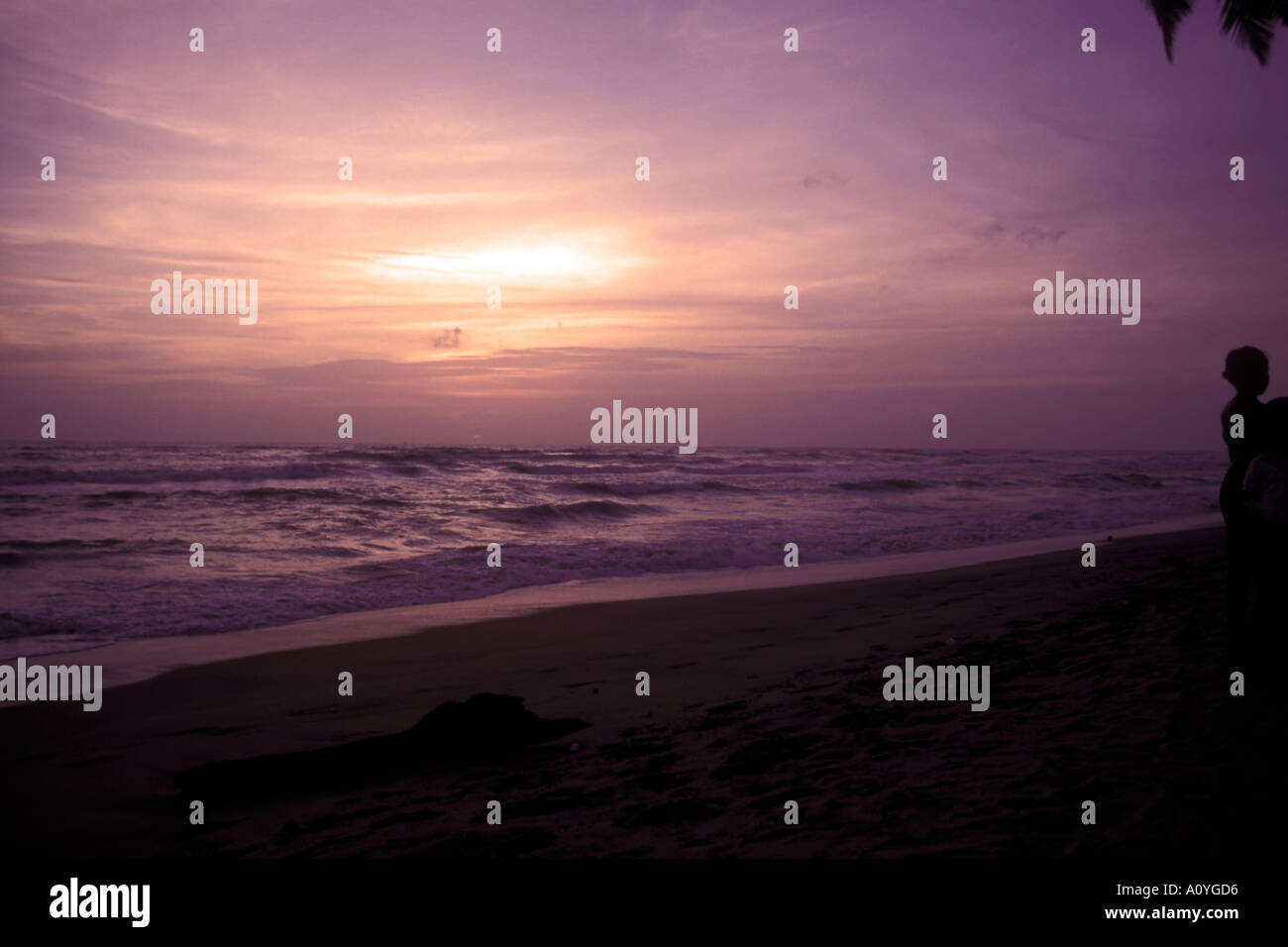 Bahamas sunset waterfront hi-res stock photography and images - Alamy