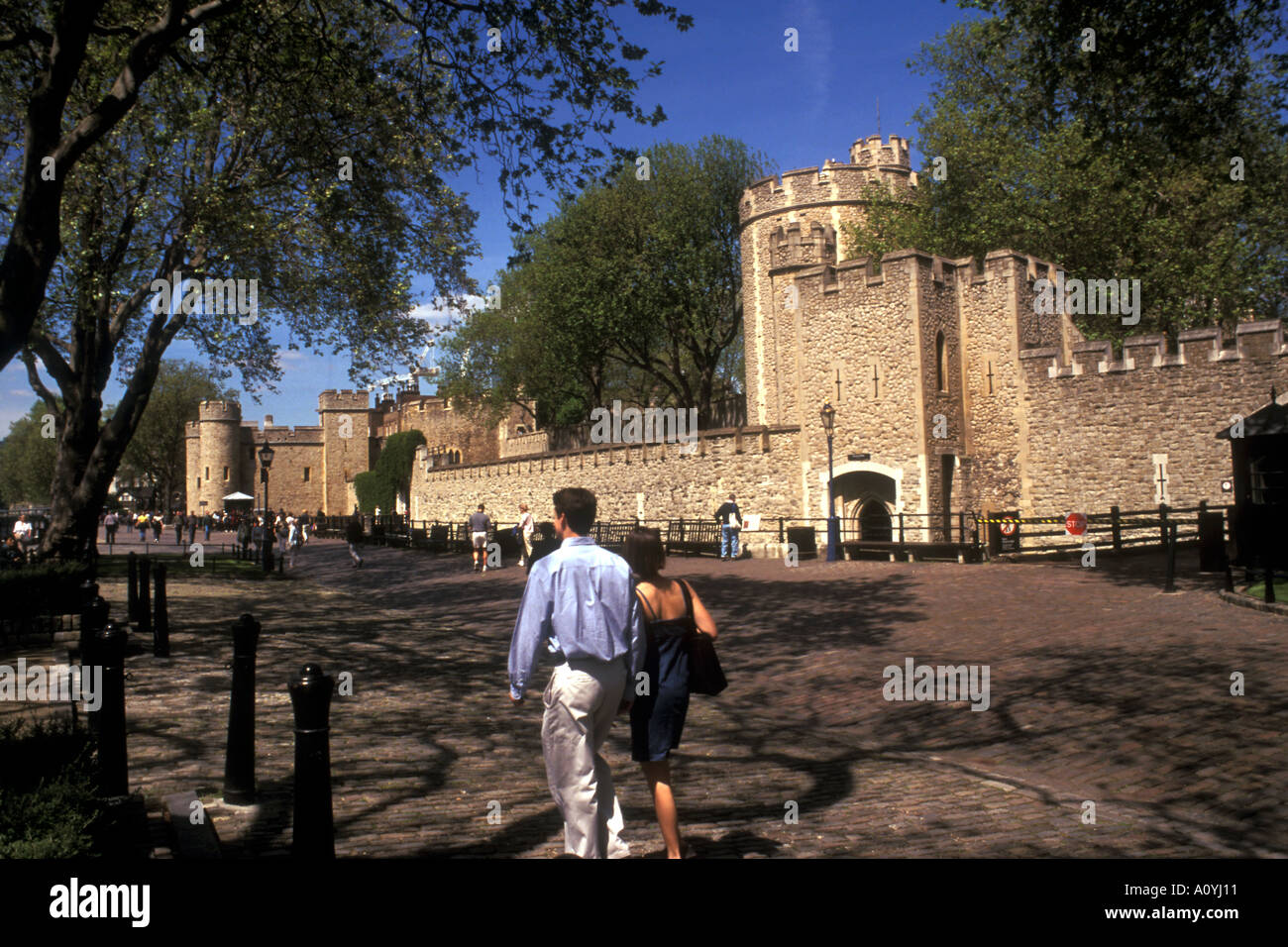 The outer walls of the Tower of London Stock Photo - Alamy