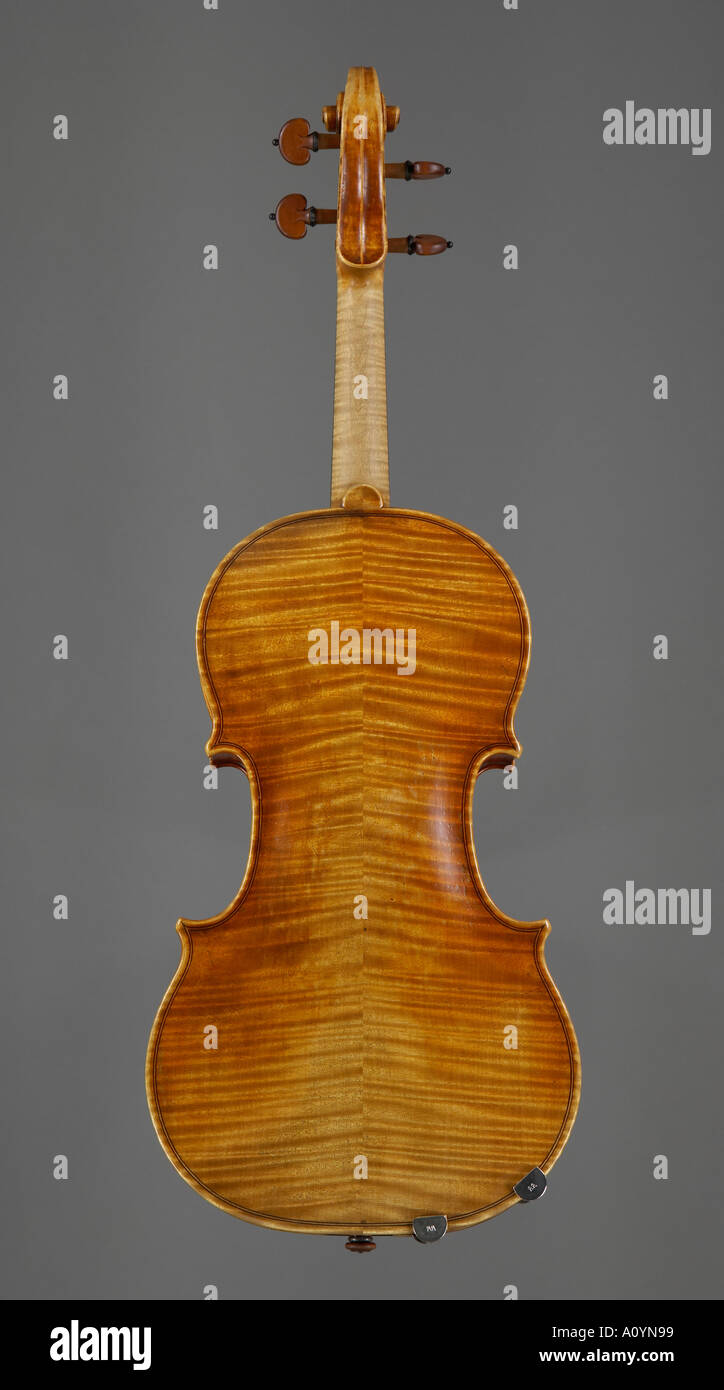 Back violin hi-res stock photography and images - Alamy