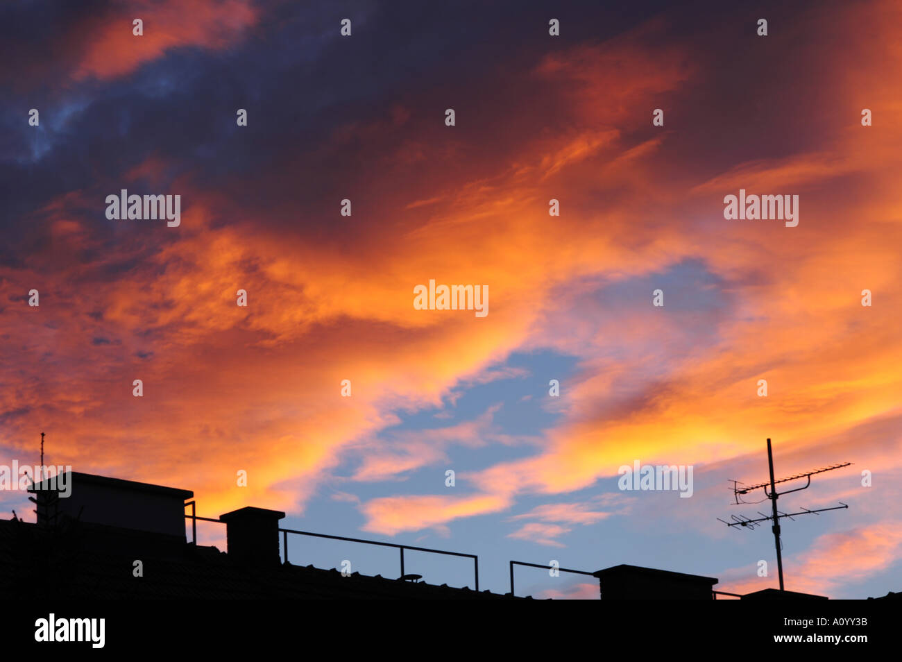 Evening cloudy sky sunset hi-res stock photography and images - Alamy