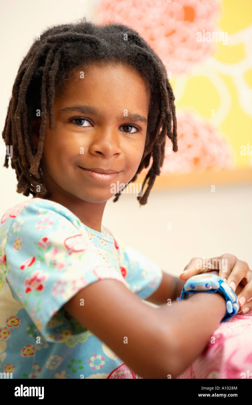 Young African girl smiling Stock Photo - Alamy