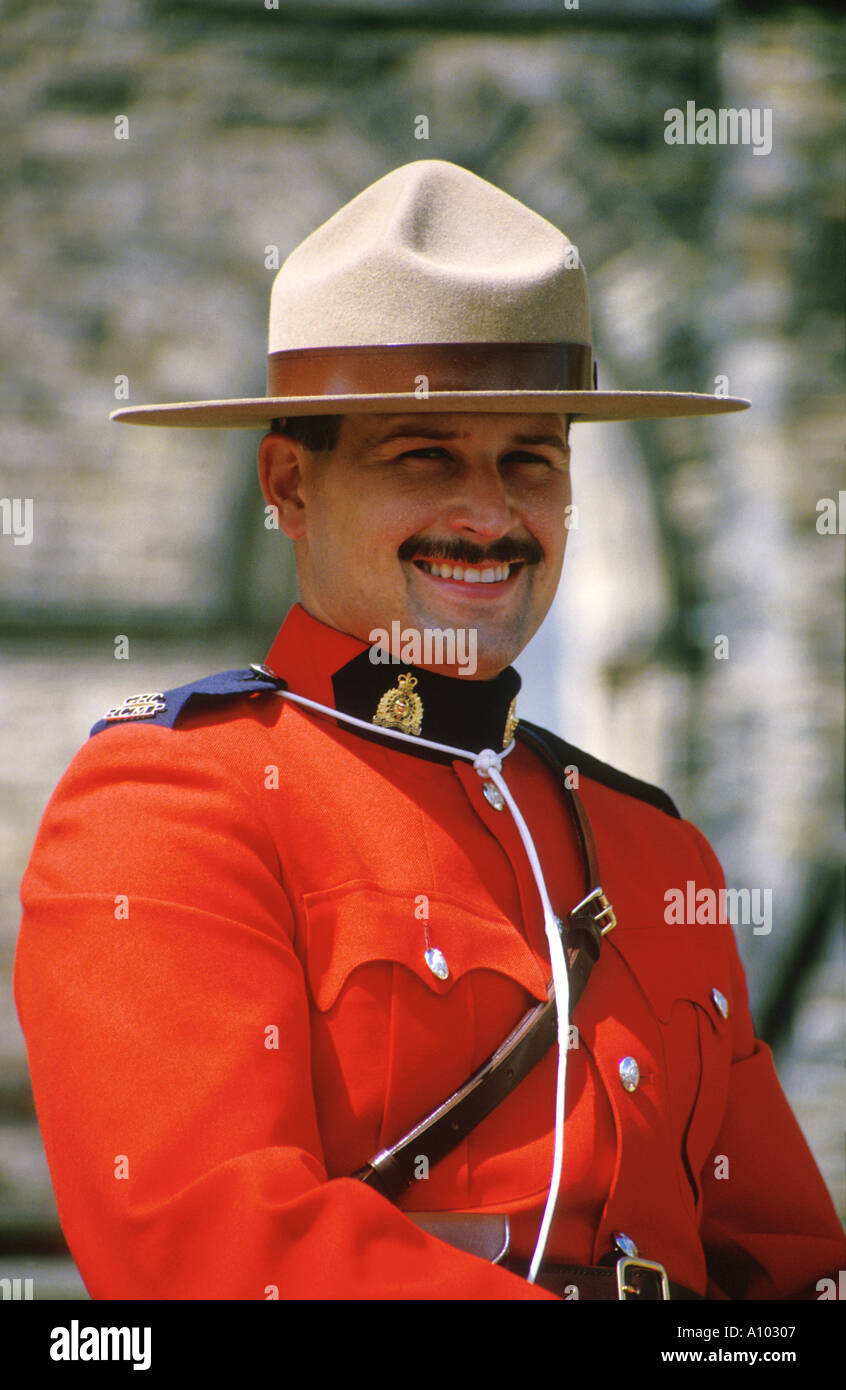Mountie RCMP Ottawa Canada Stock Photo - Alamy