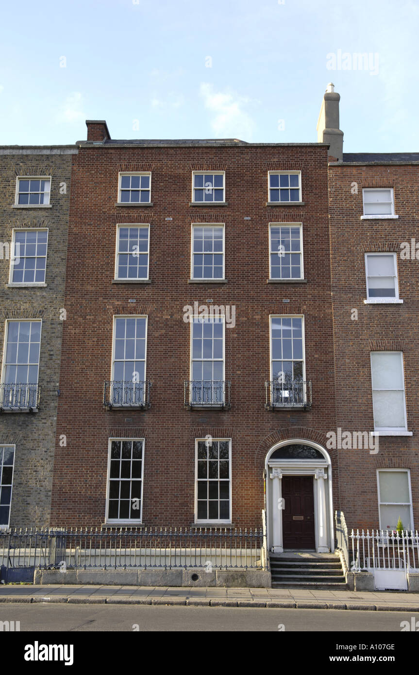 Red brick terrace ireland hi-res stock photography and images - Alamy