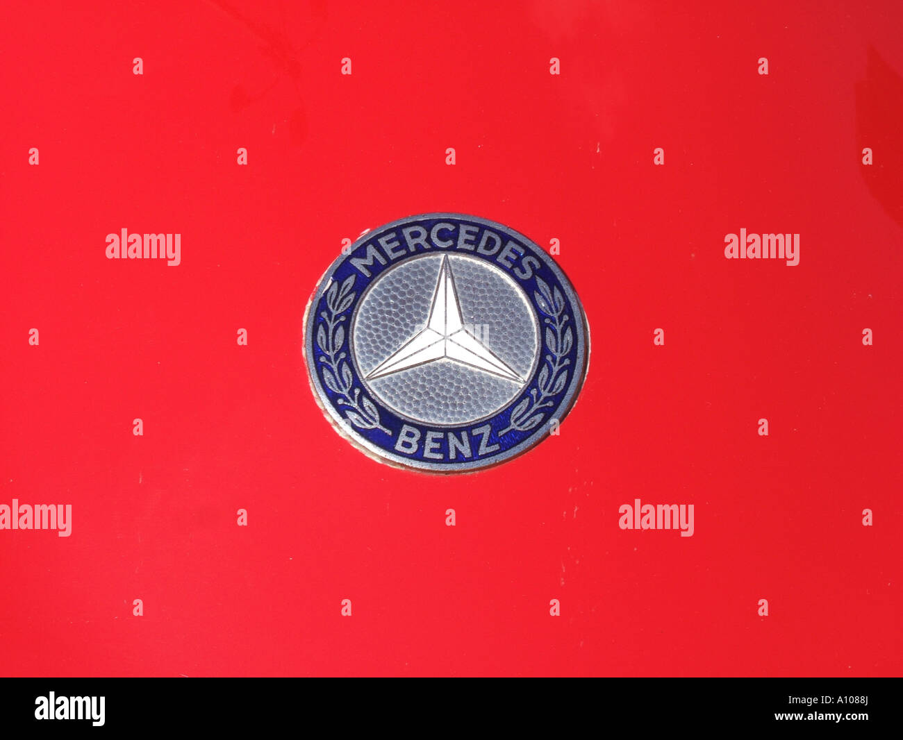 detail of red classic mercedes benz car Stock Photo - Alamy