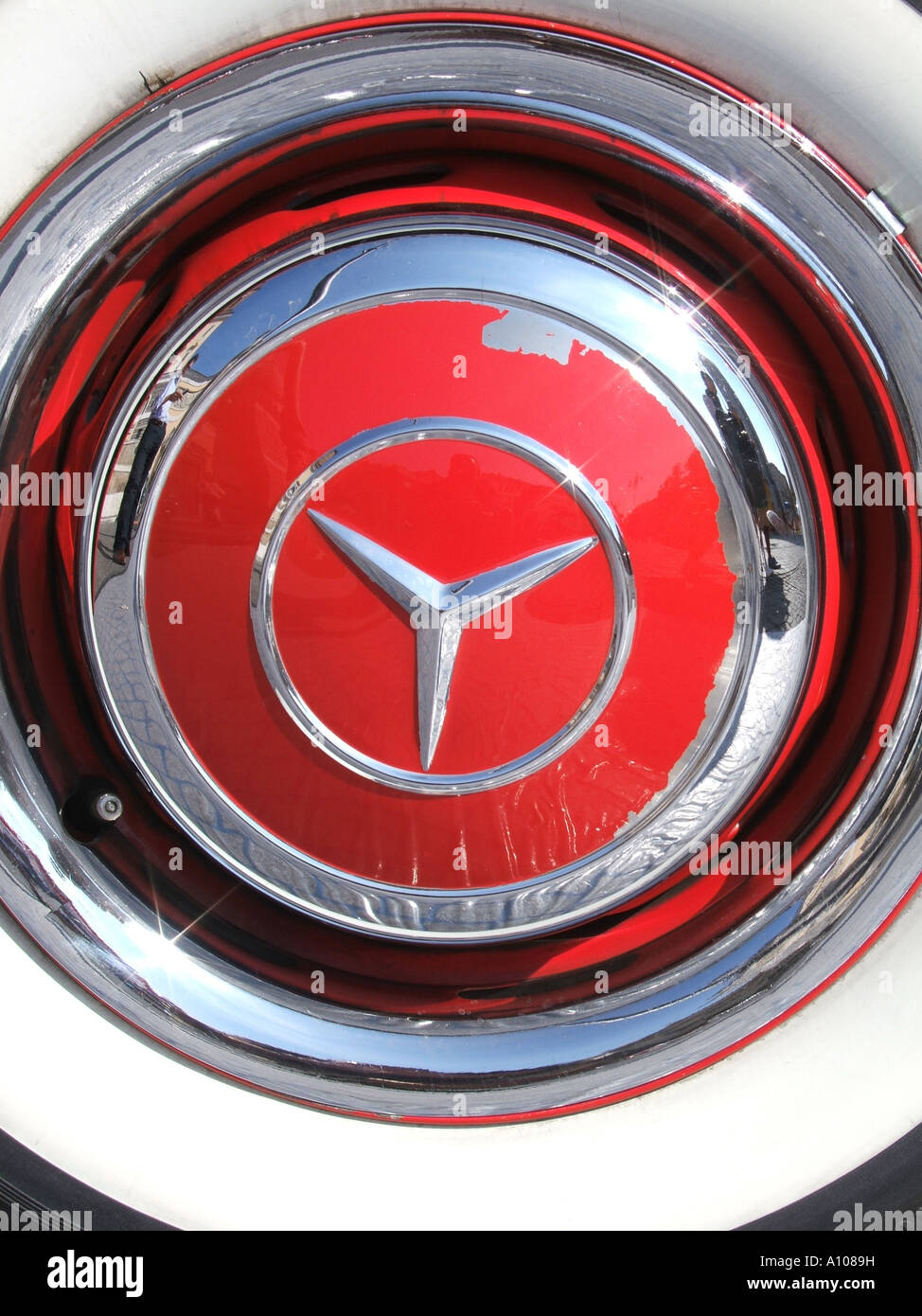 detail of red classic mercedes benz car Stock Photo - Alamy