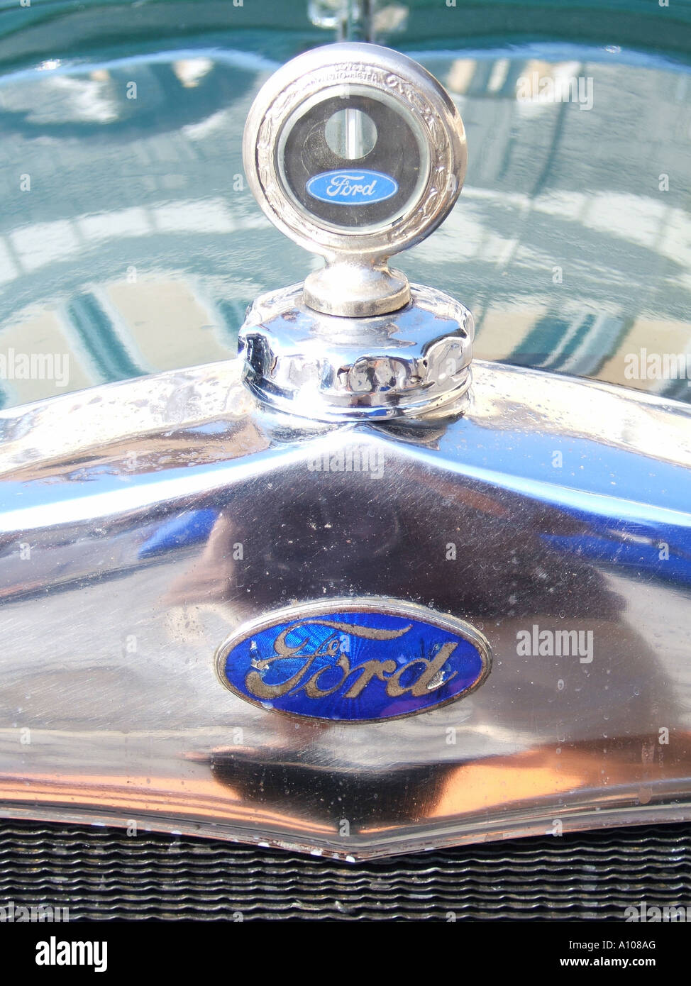 Ford popular badge hi-res stock photography and images - Alamy