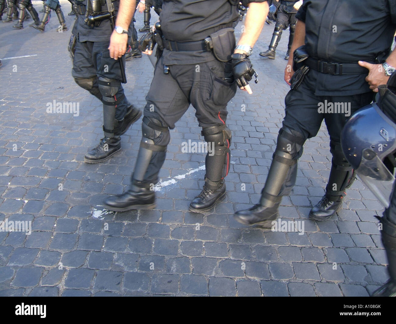 carabinieri police officers at rally in rome, italy Stock Photo - Alamy