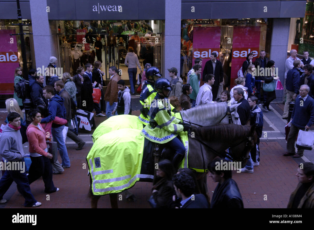police horses horseback mounted police offciers garda gardi luminous ... police horses horseback mounted police offciers garda gardi luminous ...