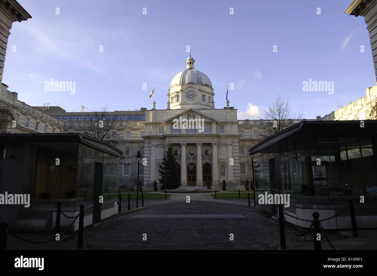 Leinster house seat hi-res stock photography and images - Alamy