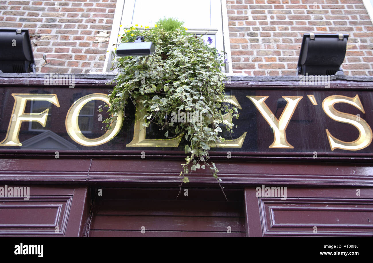 foleys pub dublin st stephens green city capital eire irish ireland ...