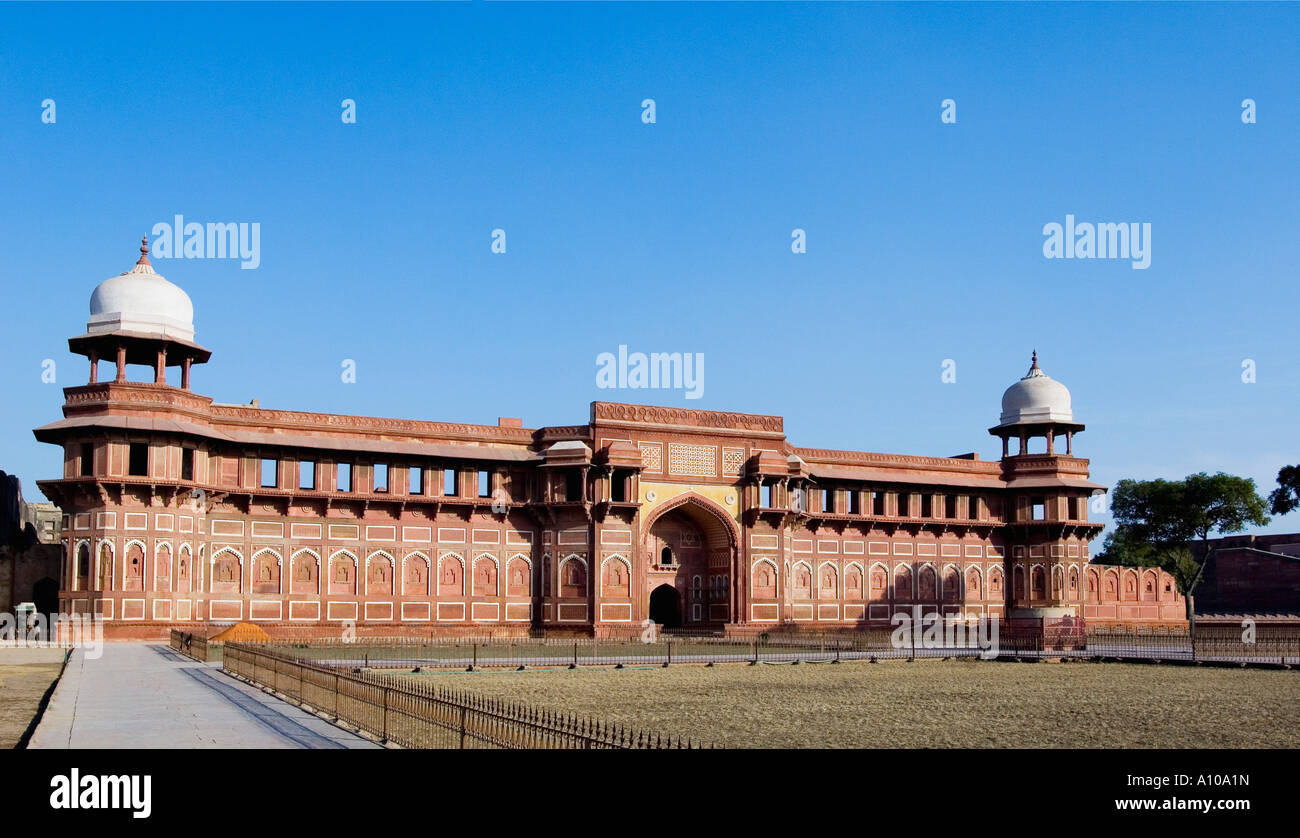 Facade of a fort, Jahangiri Mahal, Agra Fort, Agra, Uttar Pradesh ...