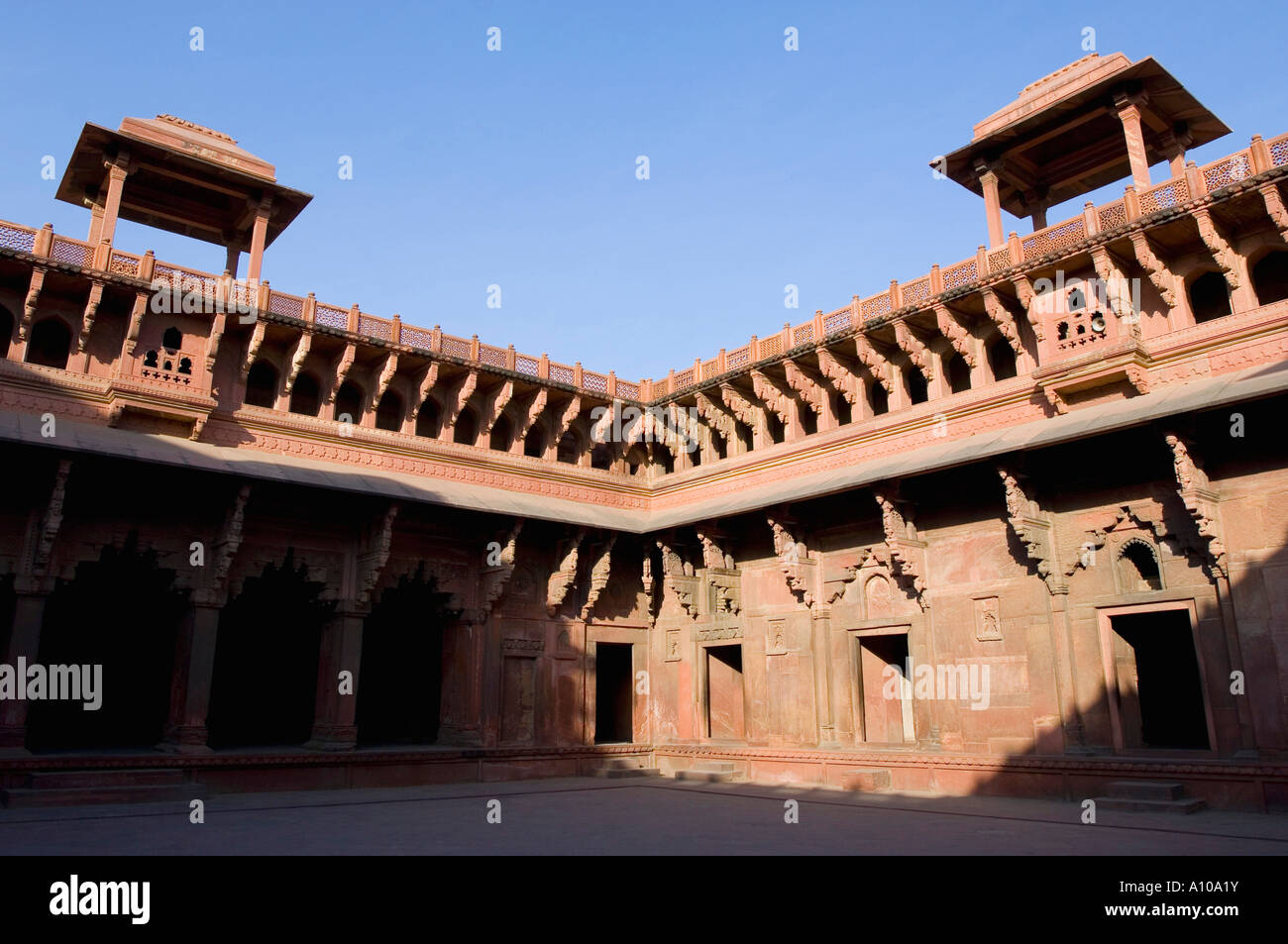 Low angle view of a fort, Jahangiri Mahal, Agra Fort, Agra, Uttar ...