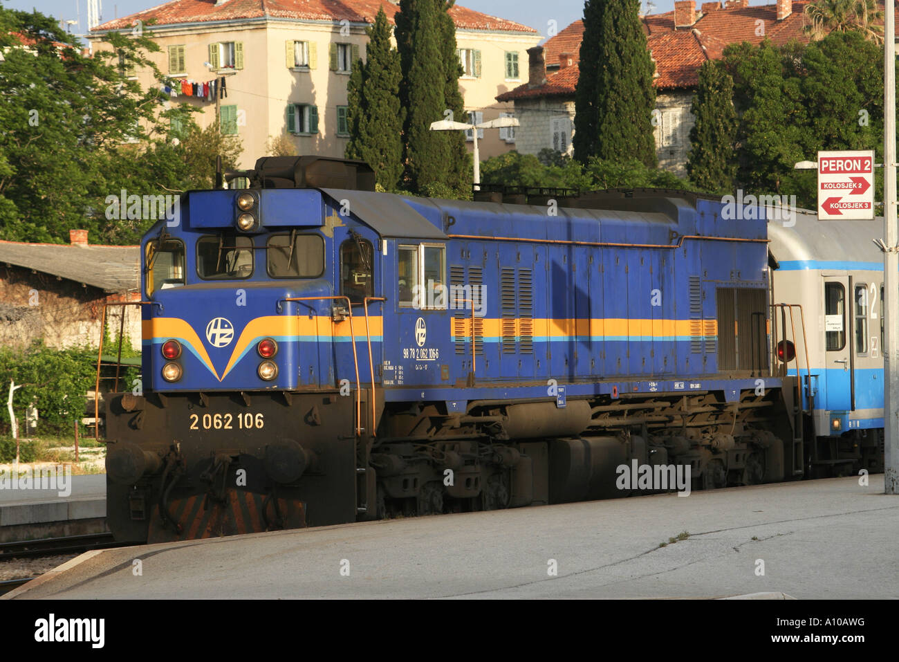 Train at Split railway station Stock Photo - Alamy