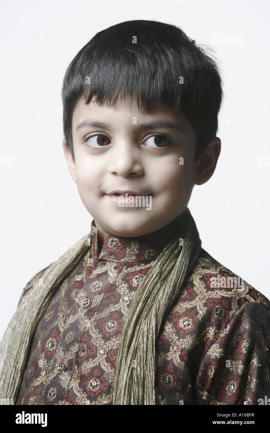 Close-up of a boy looking sideways Stock Photo - Alamy