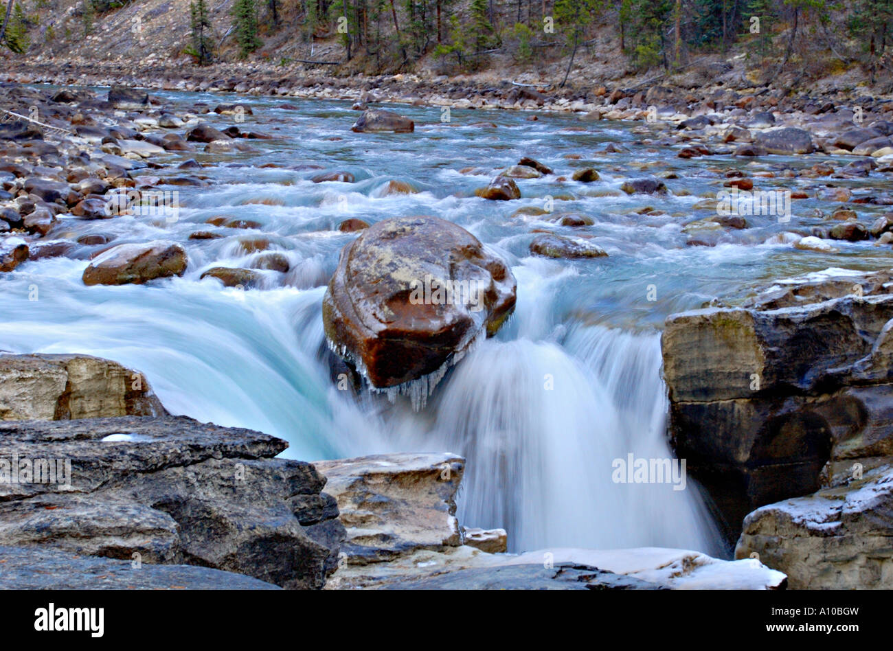 Rushing sunwapta river hi-res stock photography and images - Alamy
