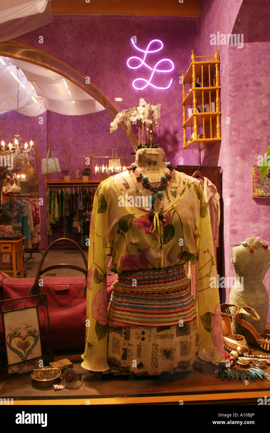 Split clothes hi-res stock photography and images - Alamy