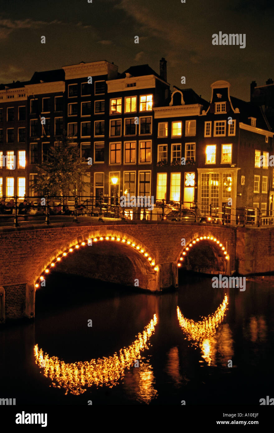 bridge, row houses, canals, intersection of Keizersgracht and ...
