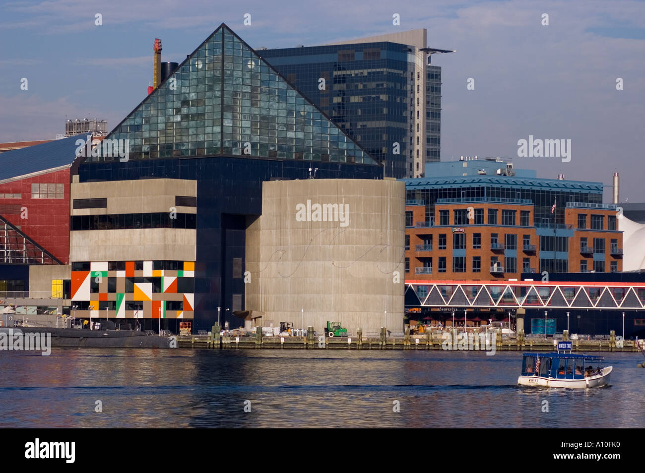 Baltimore Inner Harbor and National Aquarium Stock Photo - Alamy
