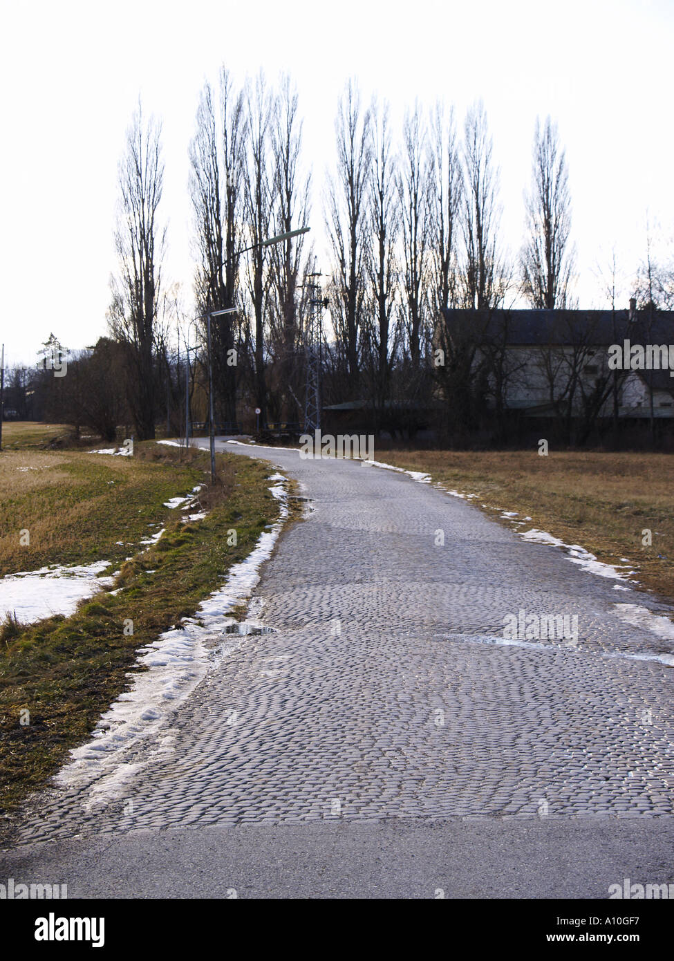 Side road hi-res stock photography and images - Alamy