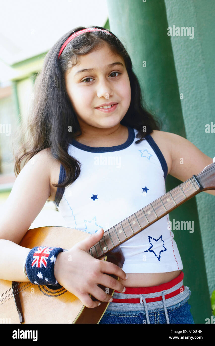 Mandolin playing girl hi-res stock photography and images - Alamy