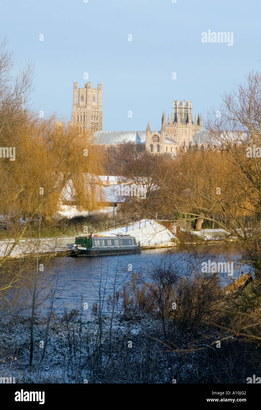Ely cambridgeshire winter hi-res stock photography and images - Alamy