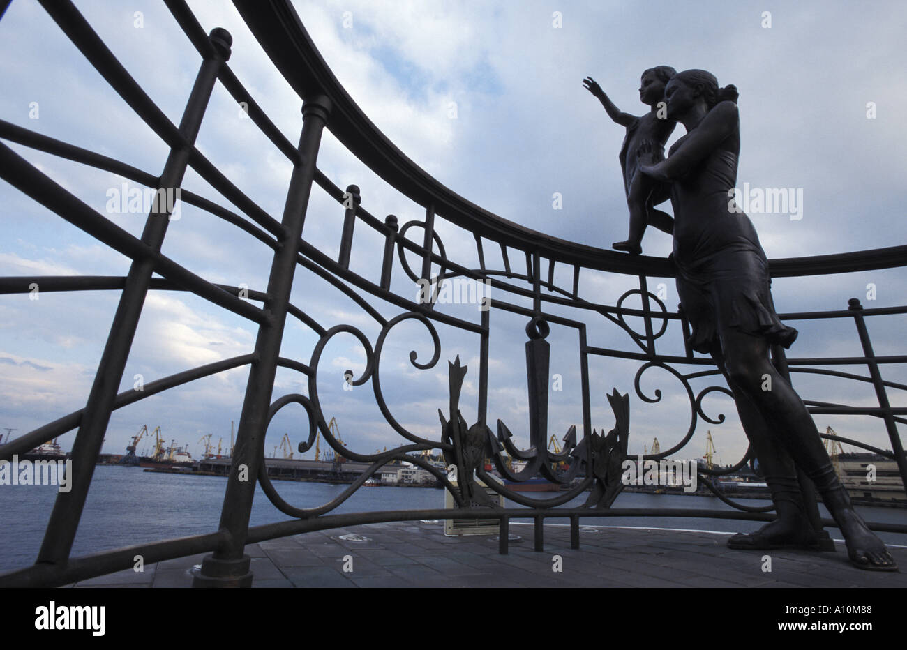 Odessa, harbour, statue wife of a sailor with child Stock Photo - Alamy