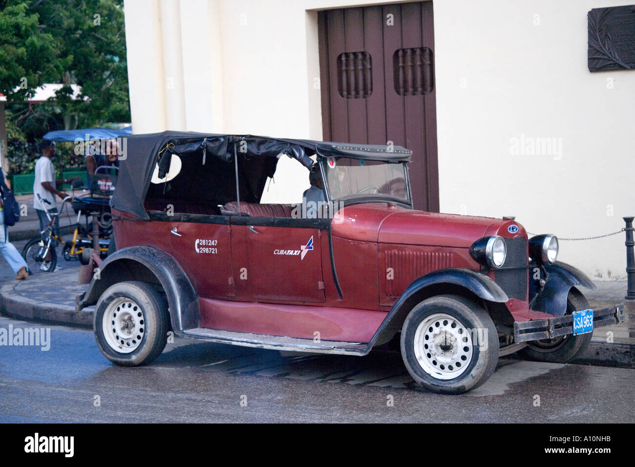 Model T Ford car in Camaguey,Cuba Stock Photo - Alamy