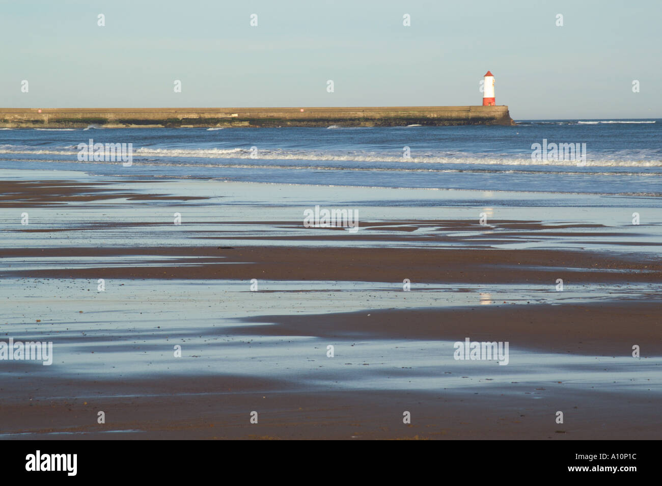 Tweedmouth lighthouse hi-res stock photography and images - Alamy