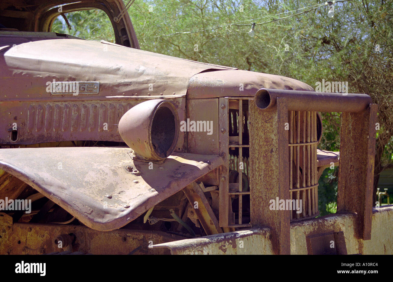 Semi truck rust hi-res stock photography and images - Alamy
